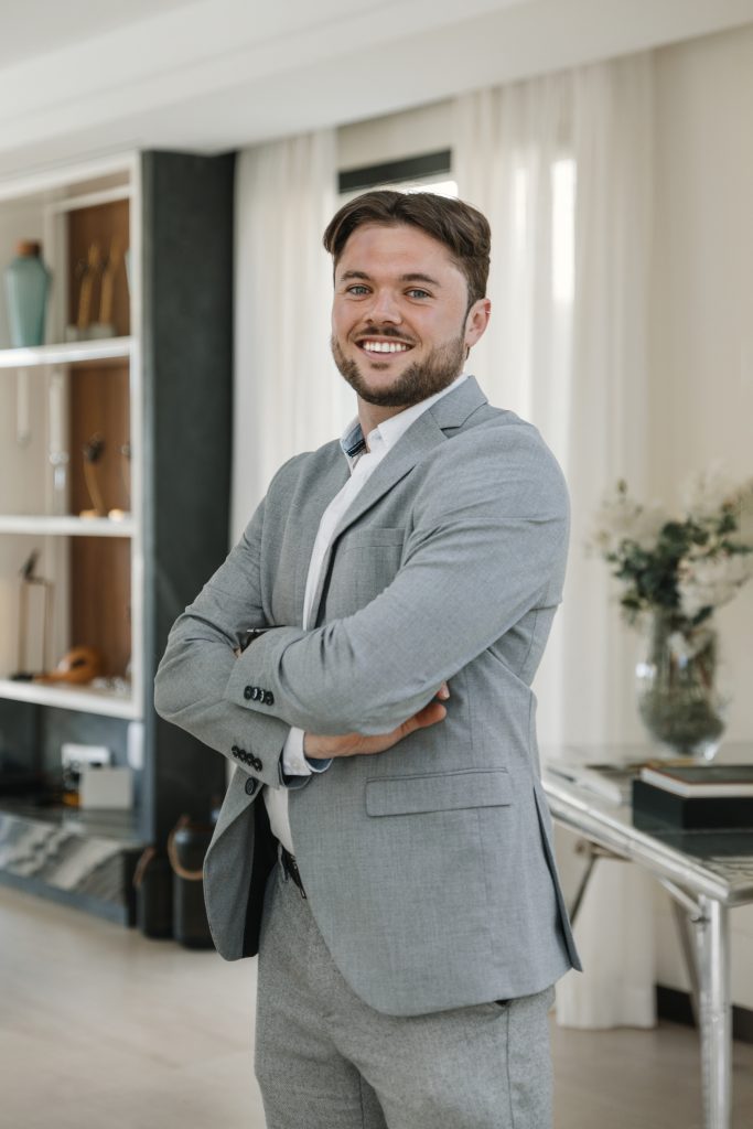 Oscar Wright - 3SA ESTATE